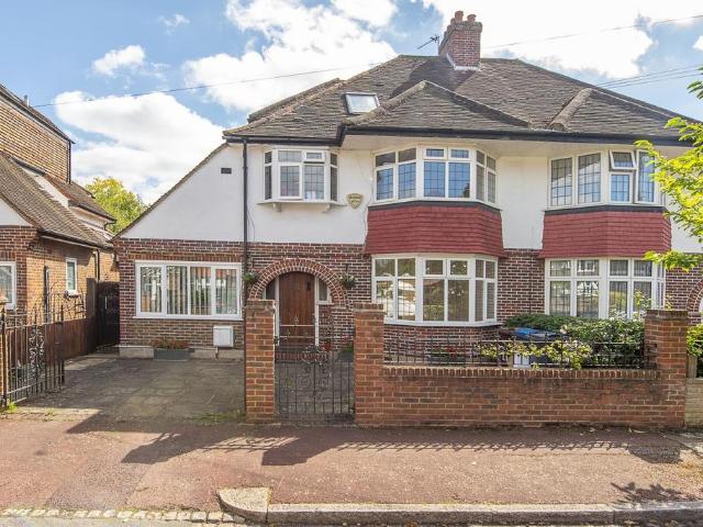 4 bedroom semi detached house to rent