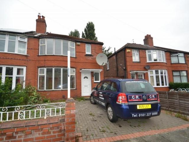 4 bedroom semi detached house to rent