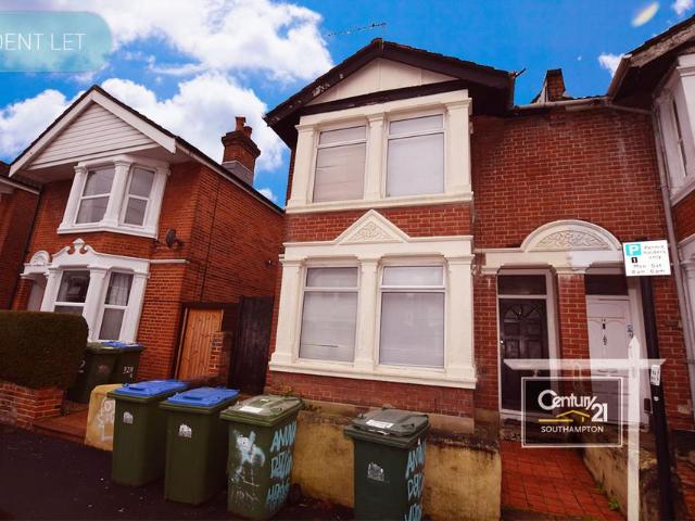4 bedroom semi detached house to rent