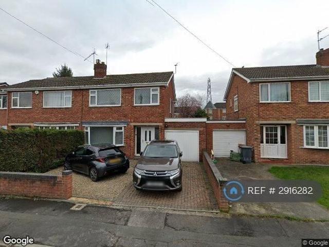 4 bedroom semi detached house to rent