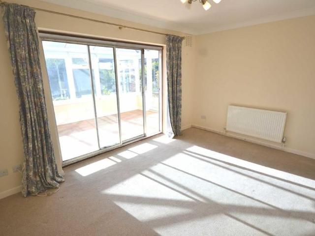 4 bedroom semi detached house to rent