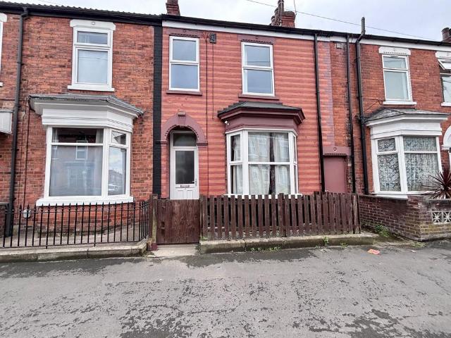 4 bedroom semi detached house to rent