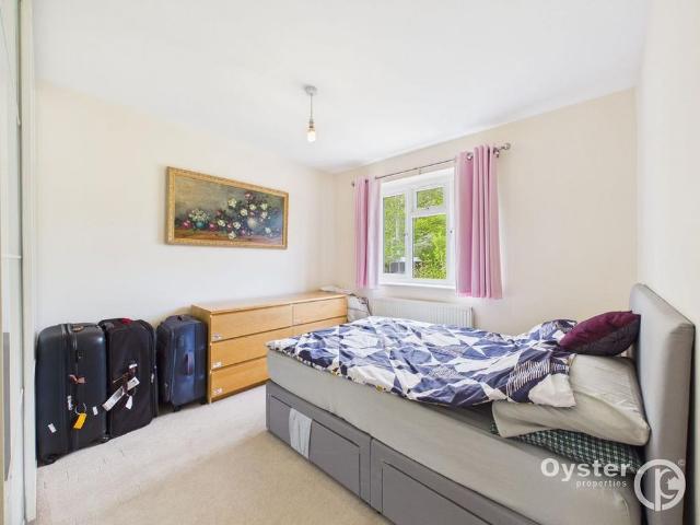 4 bedroom semi detached house to rent