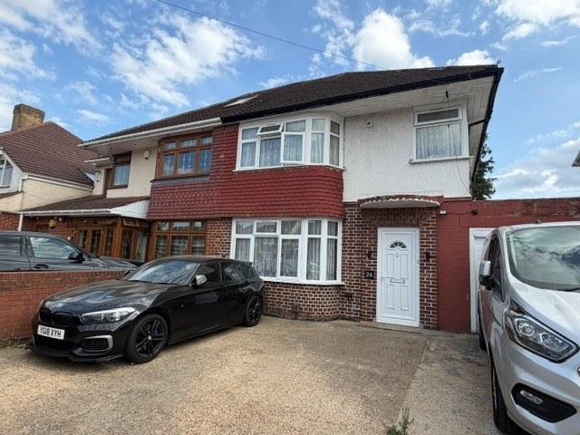 4 bedroom semi detached house to rent