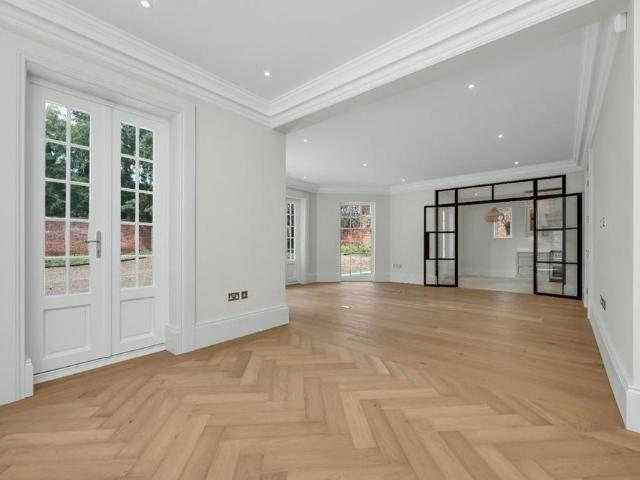 4 bedroom semi detached house to rent