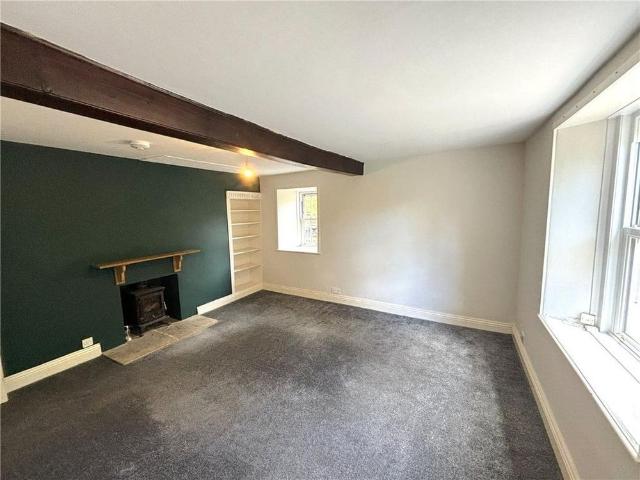 4 bedroom semi detached house to rent