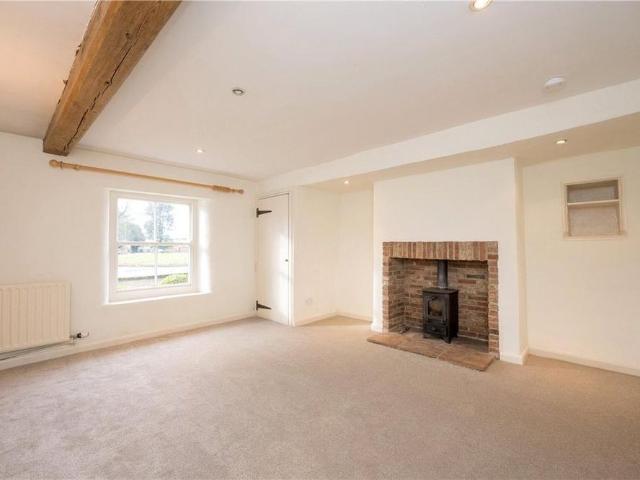 4 bedroom semi detached house to rent