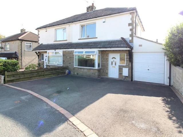 4 bedroom semi detached house to rent