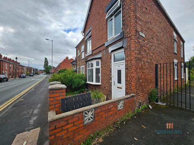 4 bedroom semi detached house to rent
