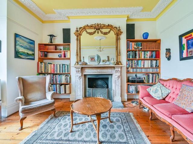 4 bedroom semi detached house to rent
