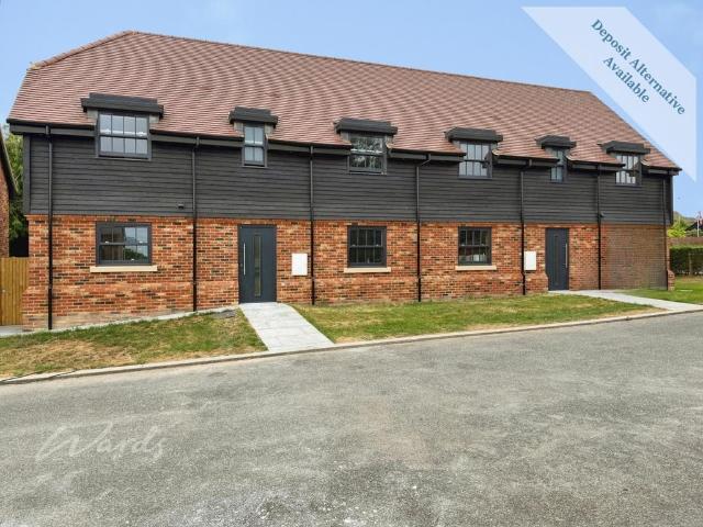 4 bedroom semi detached house to rent