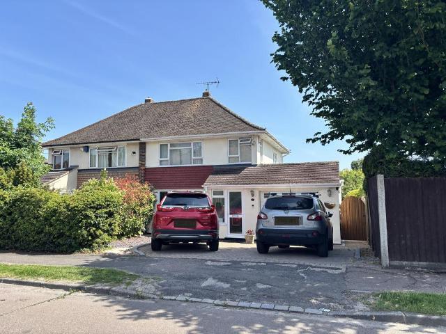 4 bedroom semi detached house to rent