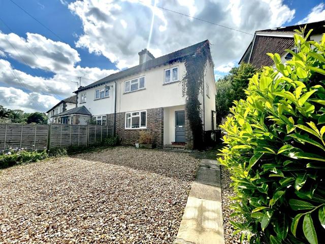 4 bedroom semi detached house to rent