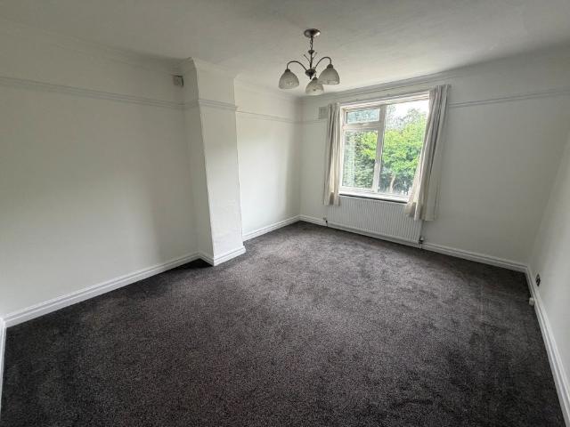 4 bedroom semi detached house to rent