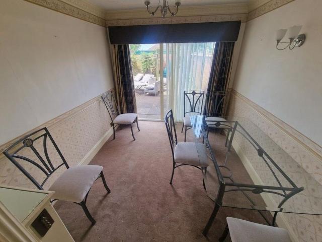 4 bedroom semi detached house to rent