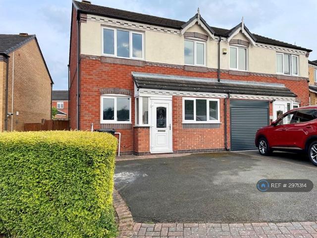 4 bedroom semi detached house to rent
