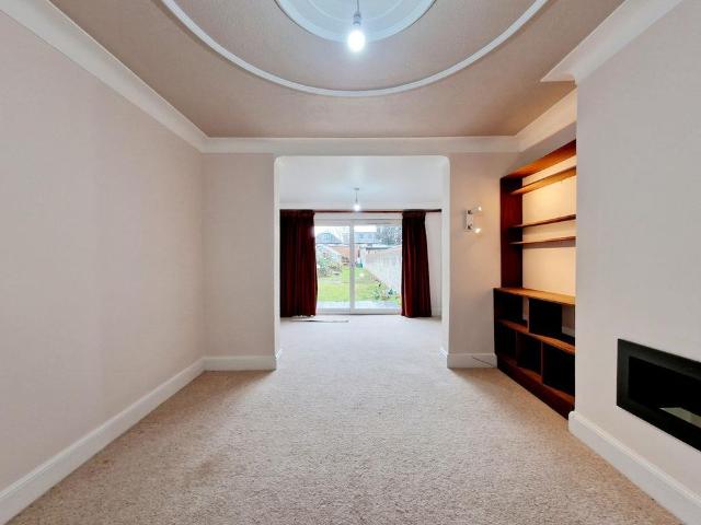 4 bedroom semi detached house to rent