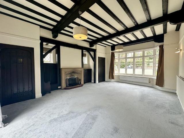4 bedroom semi detached house to rent