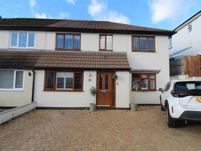 4 bedroom semi detached house to rent