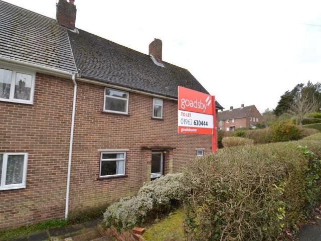4 bedroom semi detached house to rent