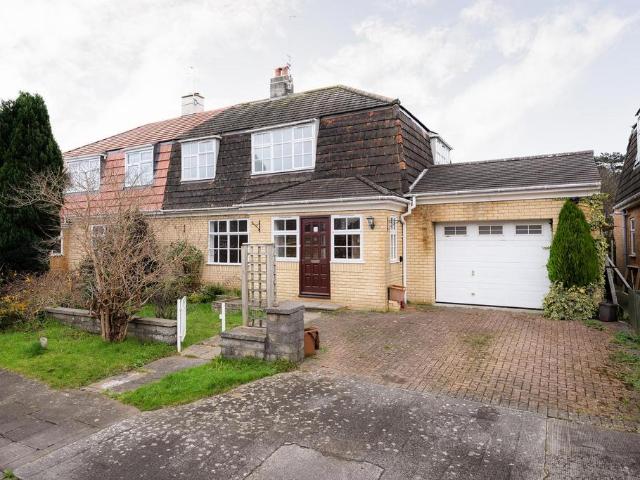4 bedroom semi detached house to rent