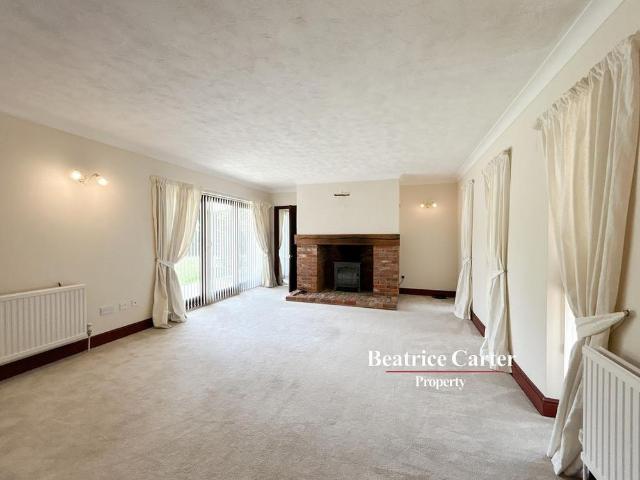 4 bedroom semi detached house to rent