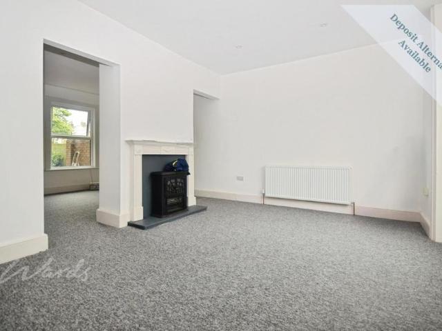 4 bedroom semi detached house to rent