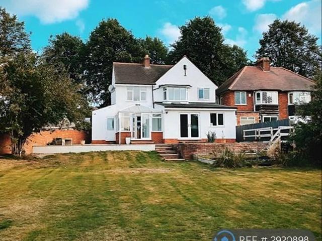 4 bedroom semi detached house to rent