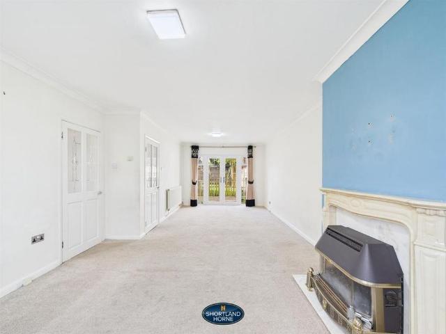 4 bedroom semi detached house to rent