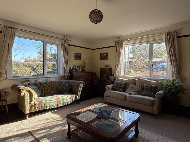 4 bedroom semi detached house to rent