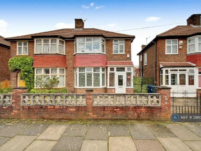 4 bedroom semi detached house to rent
