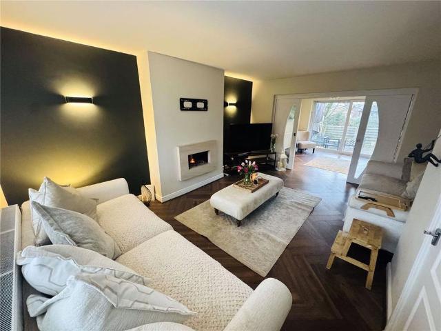 4 bedroom semi detached house to rent