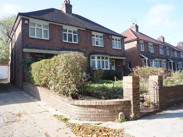 4 bedroom semi detached house to rent