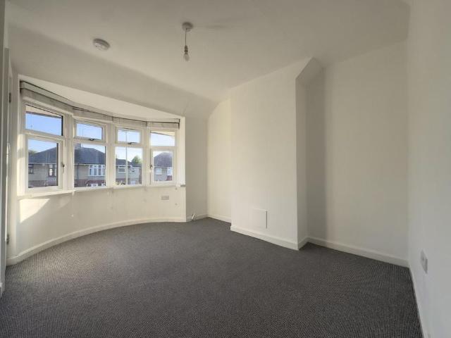 4 bedroom semi detached house to rent