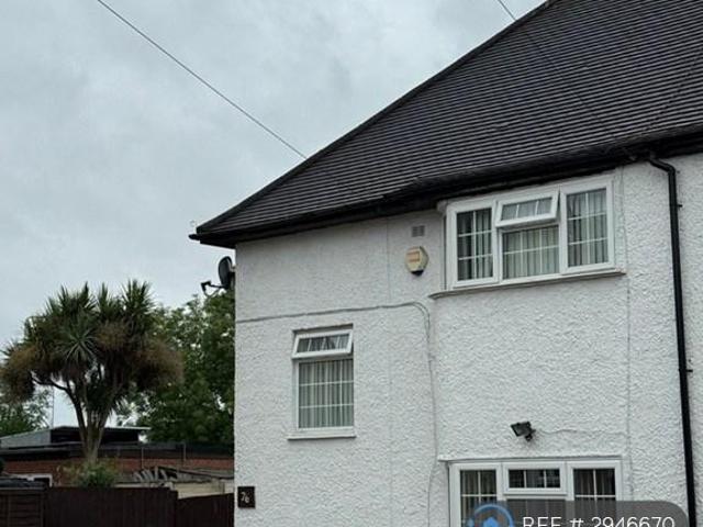 4 bedroom semi detached house to rent
