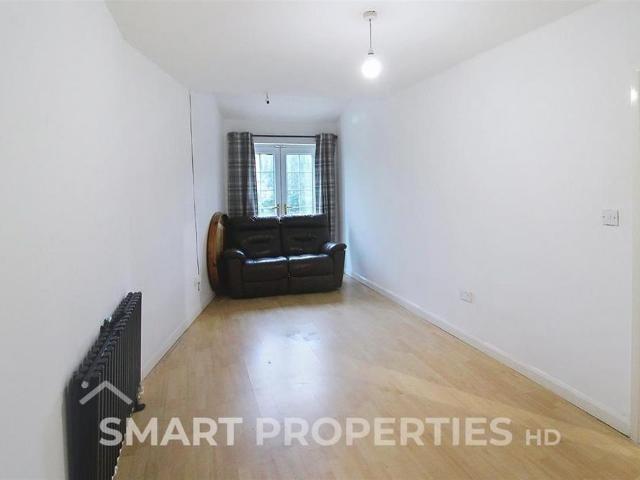 4 bedroom semi detached house to rent