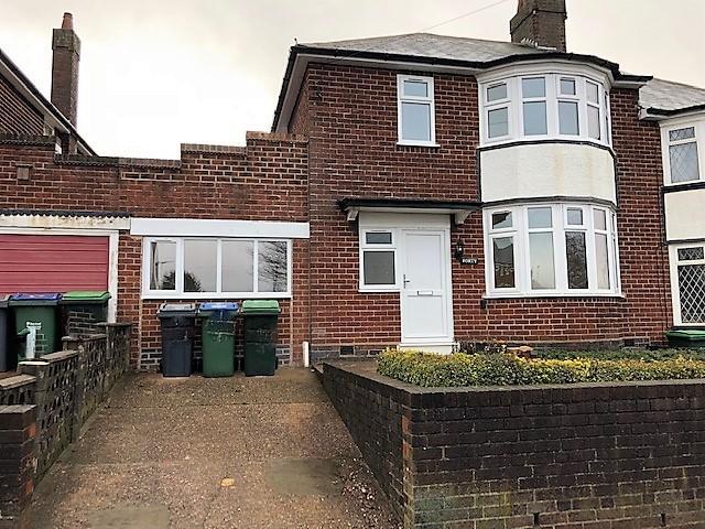 4 bedroom semi detached house to rent