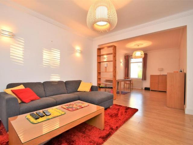 4 bedroom semi detached house to rent