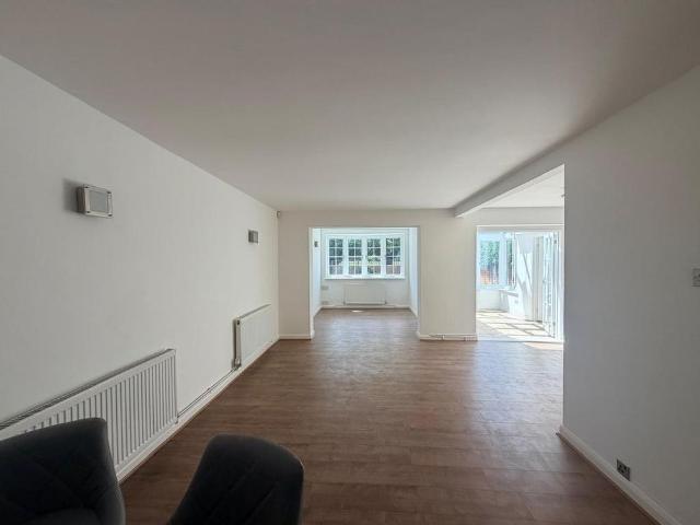 4 bedroom semi detached house to rent