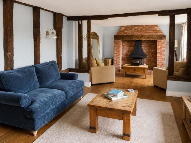 4 bedroom semi detached house to rent
