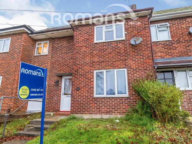 4 bedroom terraced house to rent