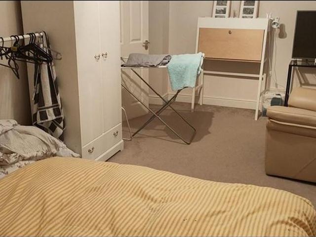 4 bedroom semi detached house to rent