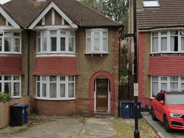 4 bedroom semi detached house to rent