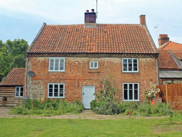 4 bedroom semi detached house to rent