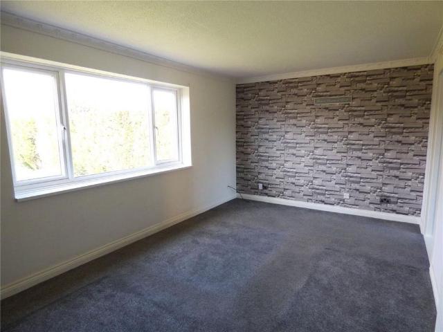 4 bedroom semi detached house to rent