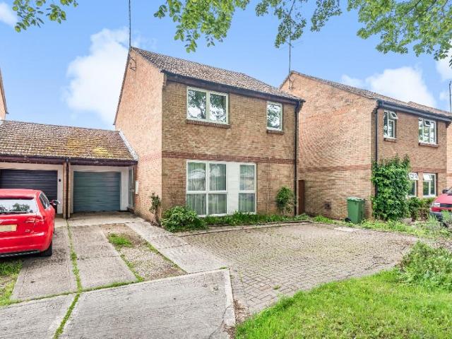 4 bedroom semi detached house to rent