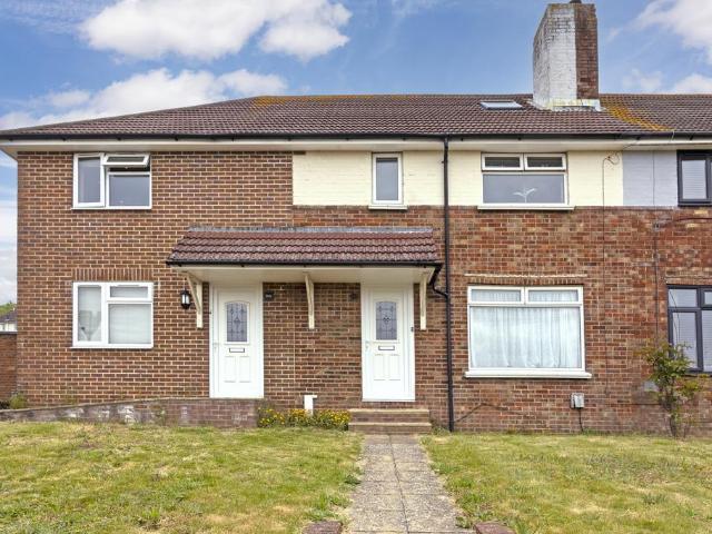 4 bedroom semi detached house to rent