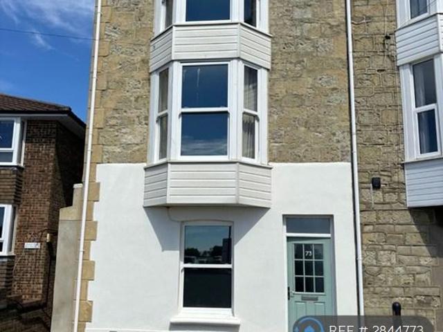 4 bedroom semi detached house to rent