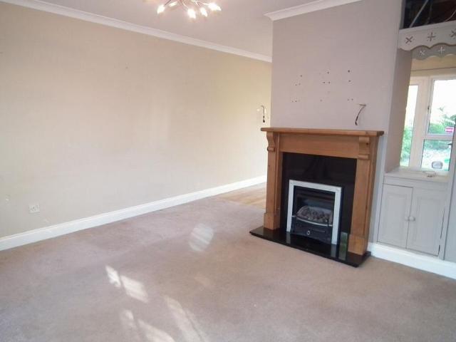 4 bedroom semi detached house to rent