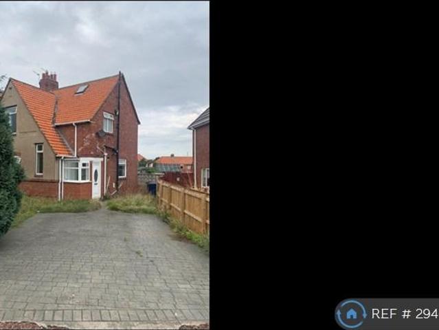 4 bedroom semi detached house to rent